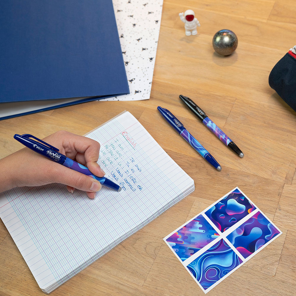 2 stylos roller PILOT Frixion effaçables bleu + 4 stickers de ...