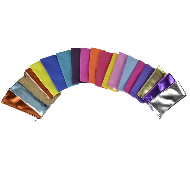 Trousse plate couleur unie Filles : Chez Rentreediscount Cartables ...