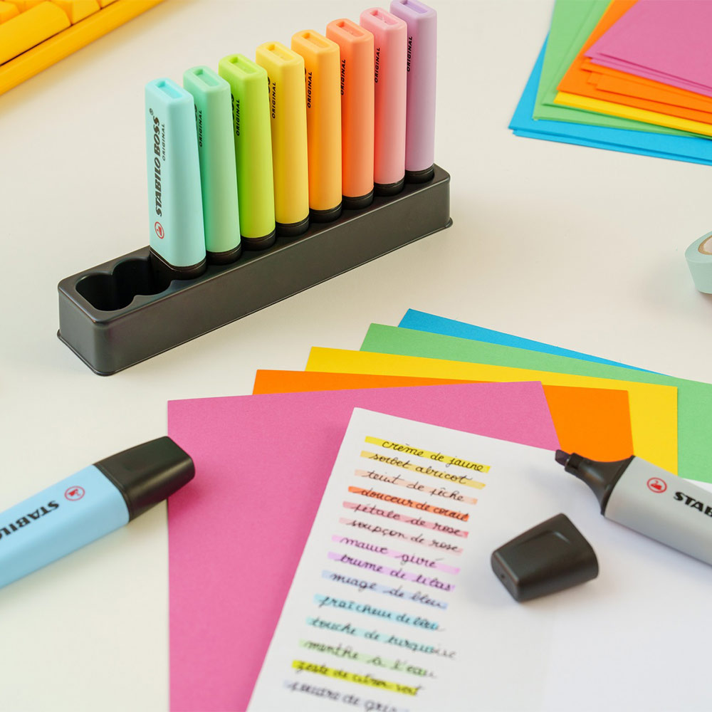 10 Surligneurs STABILO Boss Original fluo + pastel avec présentoir ...